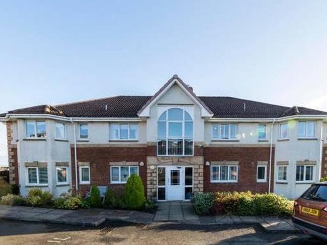 2 bedroom flat for sale in Carrickvale Court G68