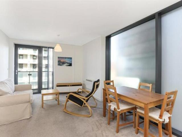 2 bedroom flat for sale in Castlebank Place, Glasgow Harbour, Glasgow, G11