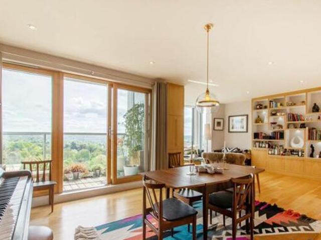 2 Bedroom Flat For Sale In Central Croydon, Croydon