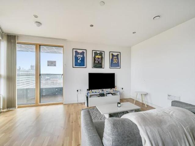 2 bedroom flat for sale in Central Reading, Berkshire, RG1