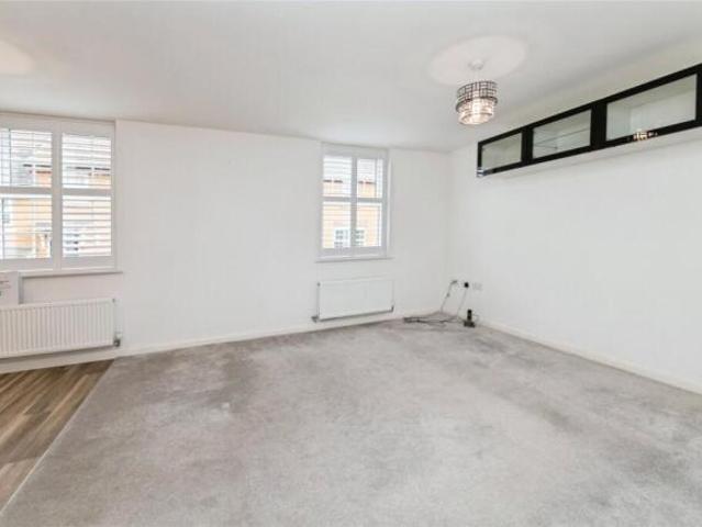 2 bedroom flat for sale in Celtic Close, Exeter, Devon, EX1