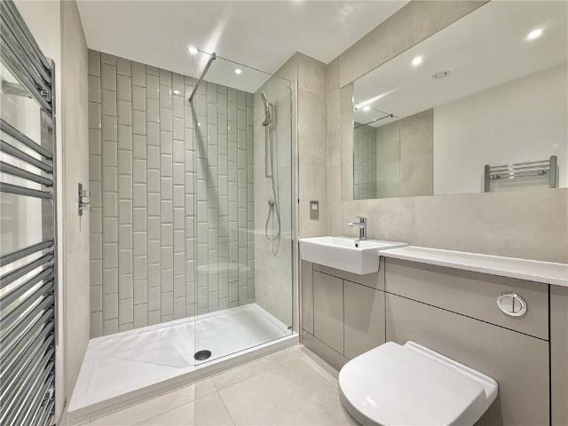 2 bedroom flat for sale in Celeste House, London, NW9