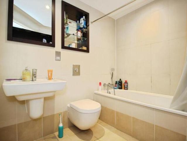 2 bedroom flat for sale in Chadwick Street, LEEDS, West Yorkshire, LS10