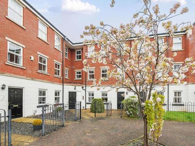 2 Bedroom Flat For Sale In Chapel Allerton, Leeds