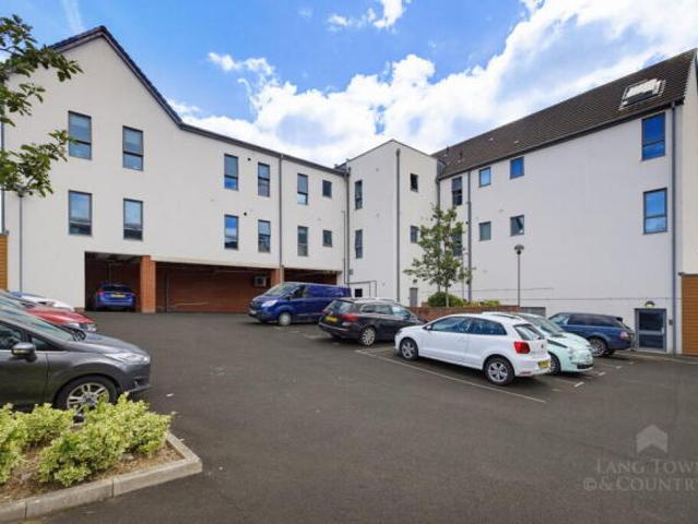 2 bedroom flat for sale in Chapel Street, Devonport, Plymouth, PL1