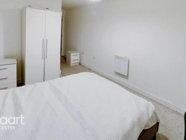 2 bedroom flat for sale in Charles Street, Leicester, LE1