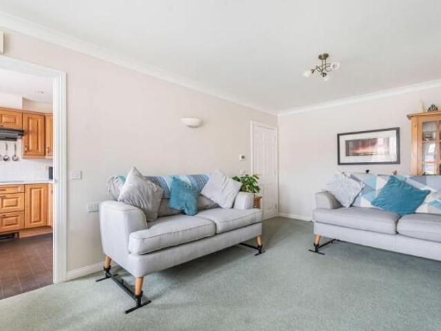 2 bedroom flat for sale in Chastleton Road, Priory Manor Chastleton Road, SN25