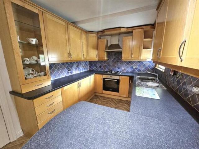 2 bedroom flat for sale in Chelmscote Road, Solihull, B92