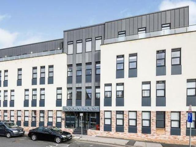 2 Bedroom Flat For Sale In Chelmsford, Essex