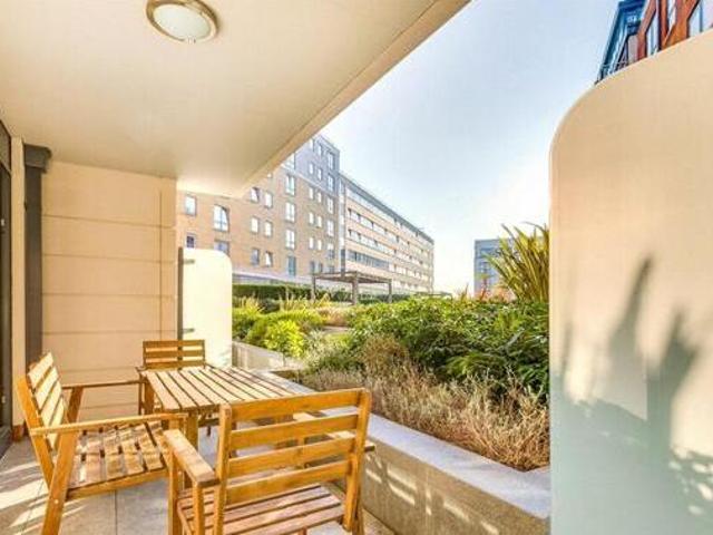 2 Bedroom Flat For Sale In Chelsea Creek