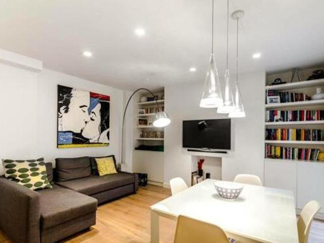2 Bedroom Flat For Sale In Chelsea, London