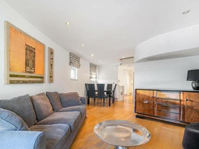 2 Bedroom Flat For Sale In Chelsea, London
