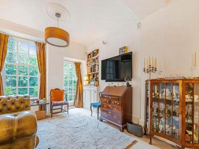 2 Bedroom Flat For Sale In Chelsea, London