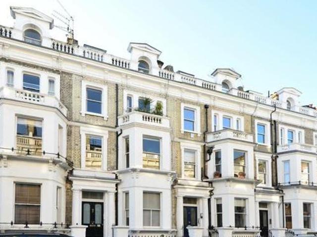 2 Bedroom Flat For Sale In Chelsea, London