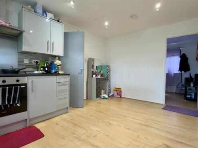 2 bedroom flat for sale in Chelveston Way, Peterborough, PE3