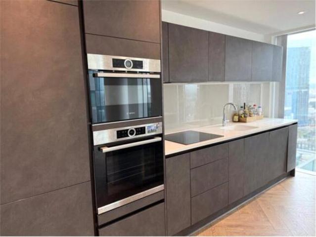 2 bedroom flat for sale in Chester Road, Manchester, Greater Manchester, M15
