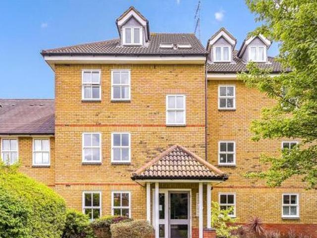 2 Bedroom Flat For Sale In Chiswick, London