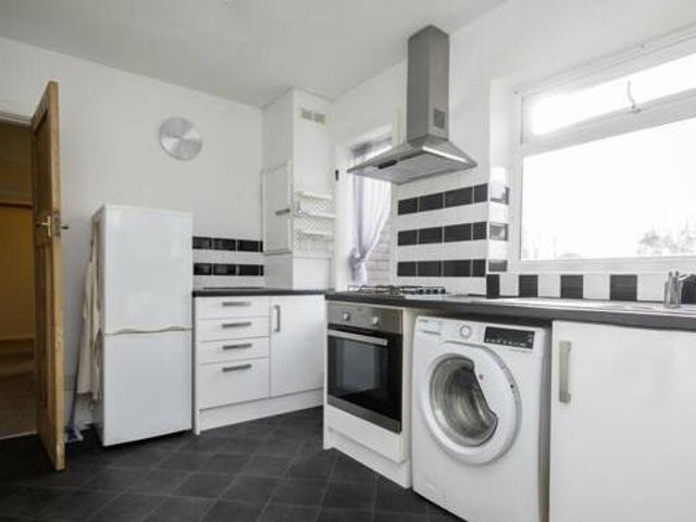 2 Bedroom Flat For Sale In Christchurch