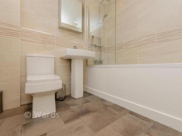 2 bedroom flat for sale in Church Lane, Chatham, Kent, ME4