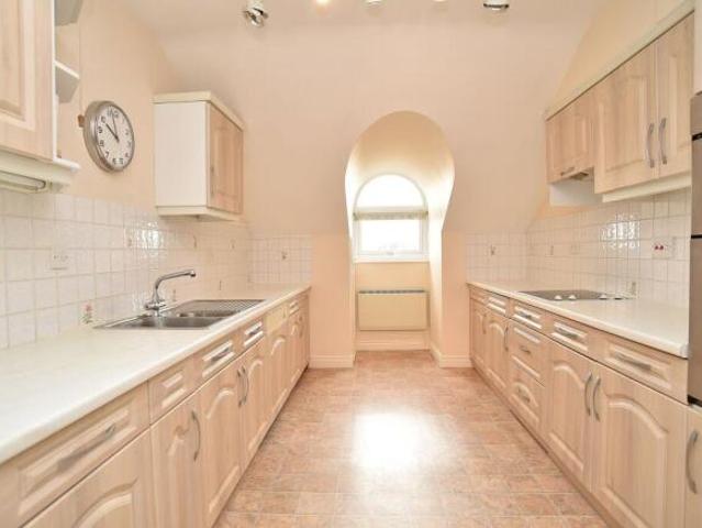 2 bedroom flat for sale in Church Square Mansions, HG1