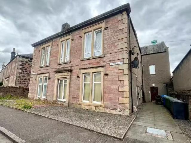 2 bedroom flat for sale in Church Street, Alloa, Clackmannansh.