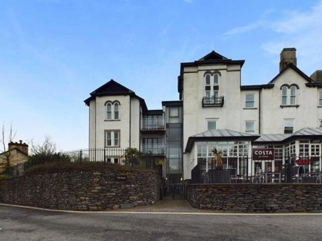 2 Bedroom Flat For Sale In Church Street, Bowness on windermere