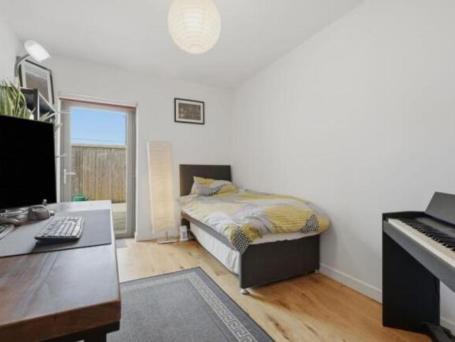 2 bedroom flat for sale in Church Road, Redfield, BS5