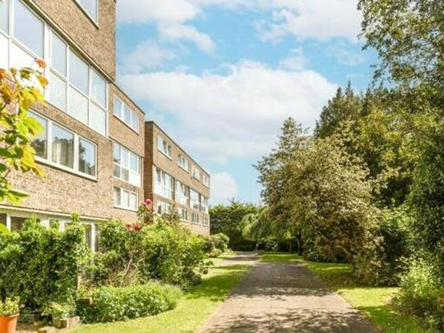 2 Bedroom Flat For Sale In Churchfields, London