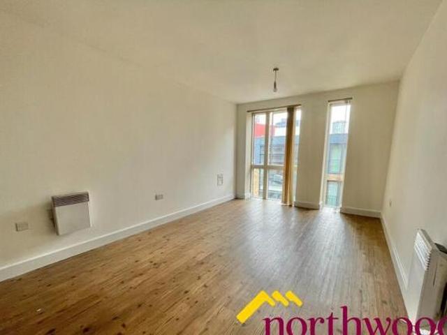 2 Bedroom Flat For Sale In City Centre, Birmingham