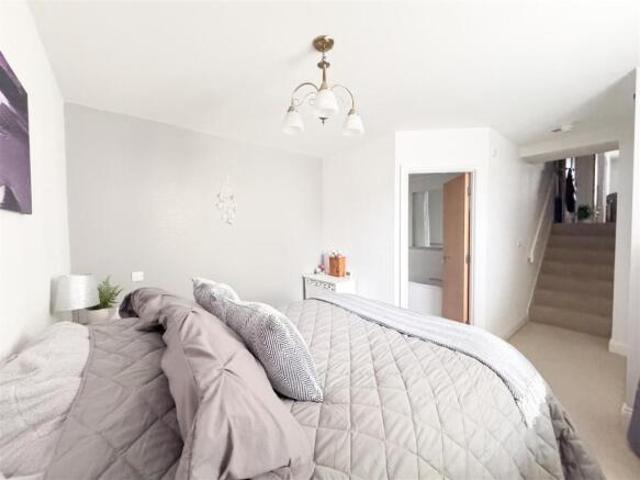 2 bedroom flat for sale in Compton Street, Eastbourne, BN21 4AN, BN21