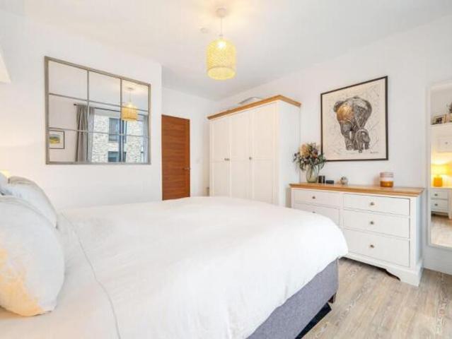 2 bedroom flat for sale in Coal Lane, SW9