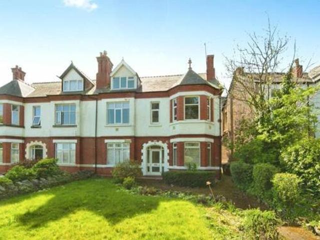2 Bedroom Flat For Sale In Colwyn Bay, Clwyd