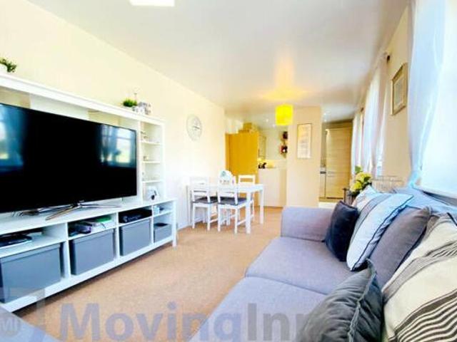 2 Bedroom Flat For Sale In Colchester, Essex