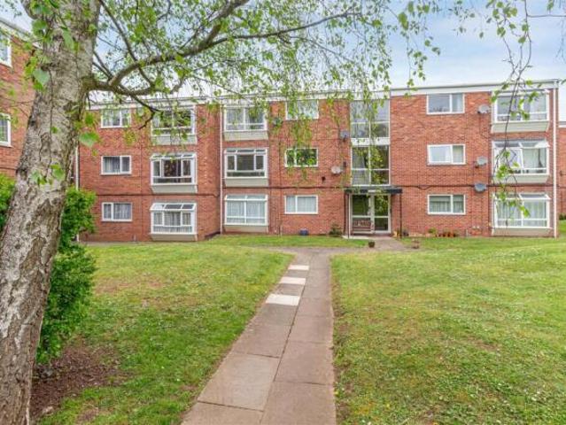 2 bedroom flat for sale in Coleridge Close, Worcester, WR3