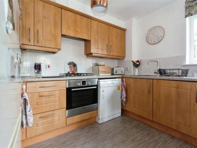 2 bedroom flat for sale in Collingtree Court, Solihull, West Midlands, B92