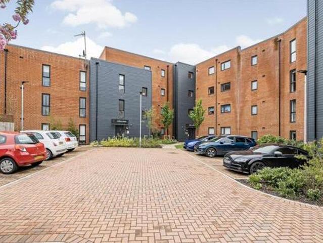 2 Bedroom Flat For Sale In Colliery Close, Ashton