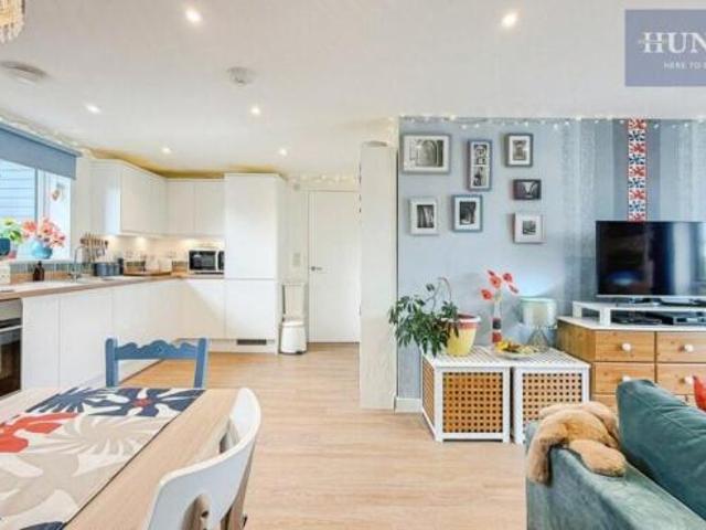 2 bedroom flat for sale in Colliters House, Ashton Rise, BS3 2EU, BS3