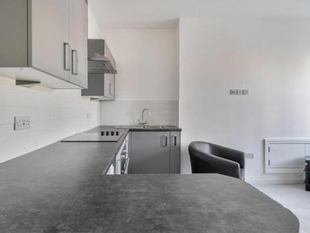 2 bedroom flat for sale in Copnor Road, Portsmouth, PO3