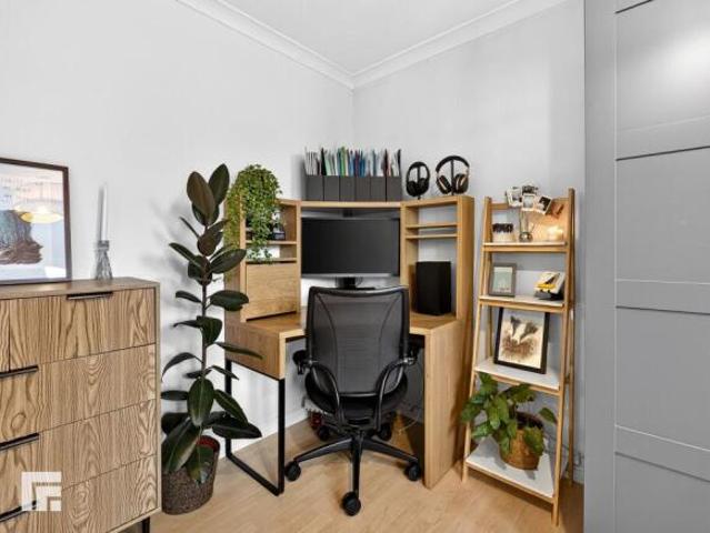 2 bedroom flat for sale in Corvette Court, Cardiff, CF10