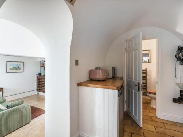 2 bedroom flat for sale in Cornwallis Crescent, Clifton, Bristol, BS8