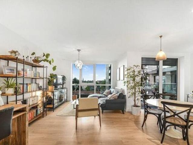 2 Bedroom Flat For Sale In Coster Avenue