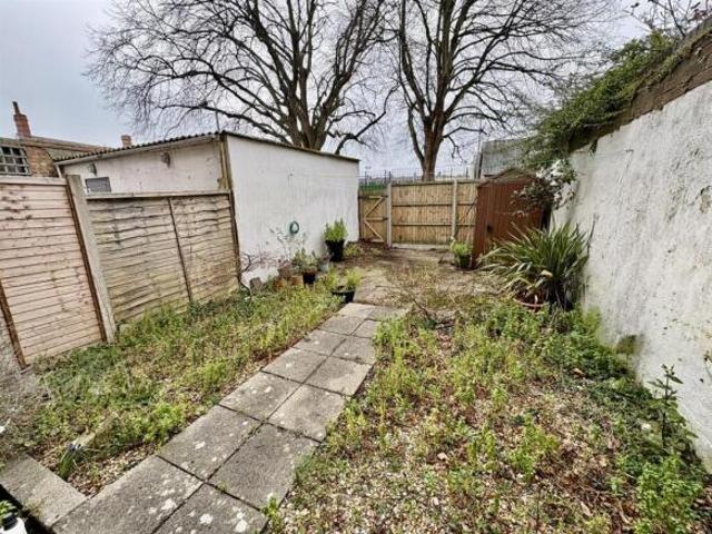 2 bedroom flat for sale in Cottage Grove, Southsea, PO5