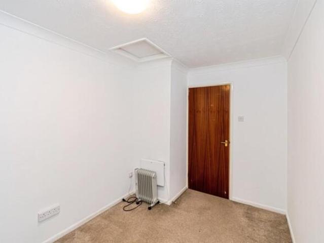 2 bedroom flat for sale in Coxford Close, SOUTHAMPTON, SO16