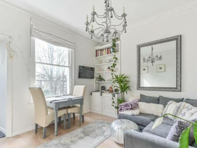 2 Bedroom Flat For Sale In Clapham North, London
