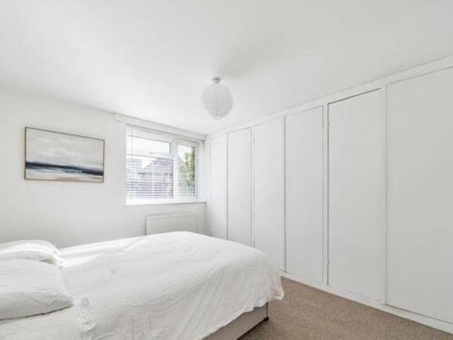 2 Bedroom Flat For Sale In Clapham Junction, London