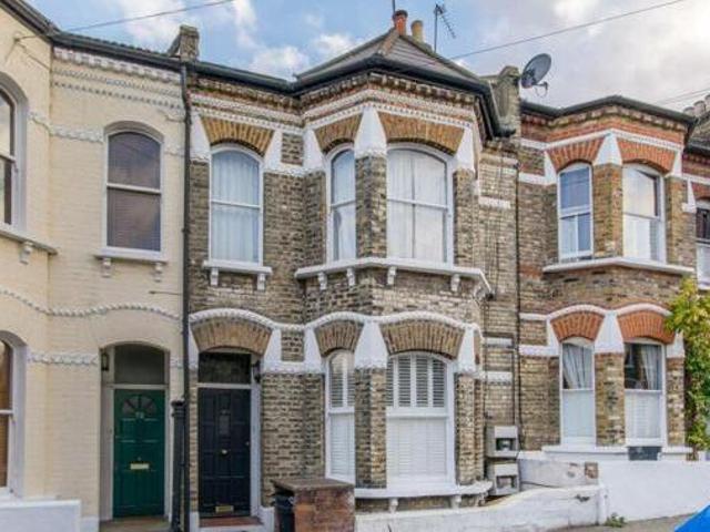 2 Bedroom Flat For Sale In Clapham Junction, London
