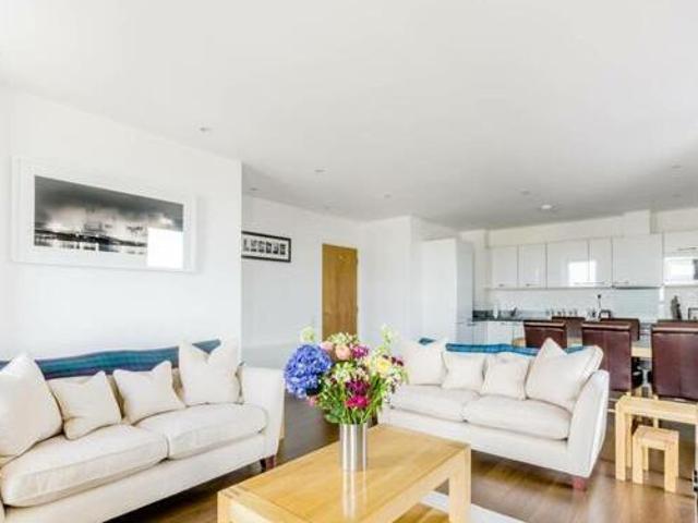 2 Bedroom Flat For Sale In Clapham Junction, London