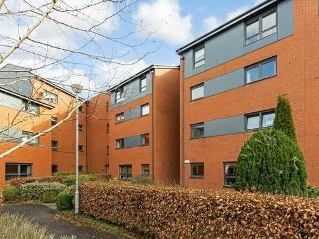2 bedroom flat for sale in Clarkston Road CATHCART Glasgow G44