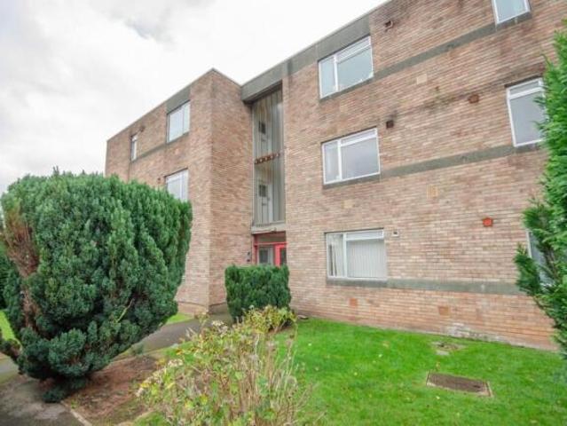 2 bedroom flat for sale in Clevedale Court, Cleeve Wood Road, Downend, BS16 2SG, BS16