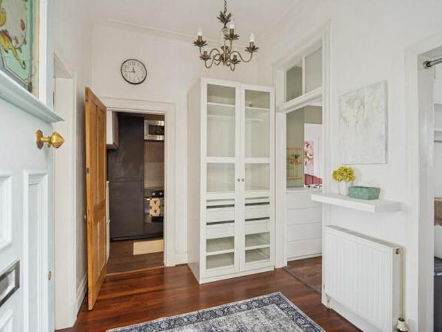 2 bedroom flat for sale in Crow Road, Hyndland, Glasgow, G11